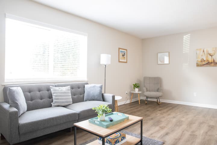 Cityside Escape Minutes From Uab + Hospitals - Homewood, AL