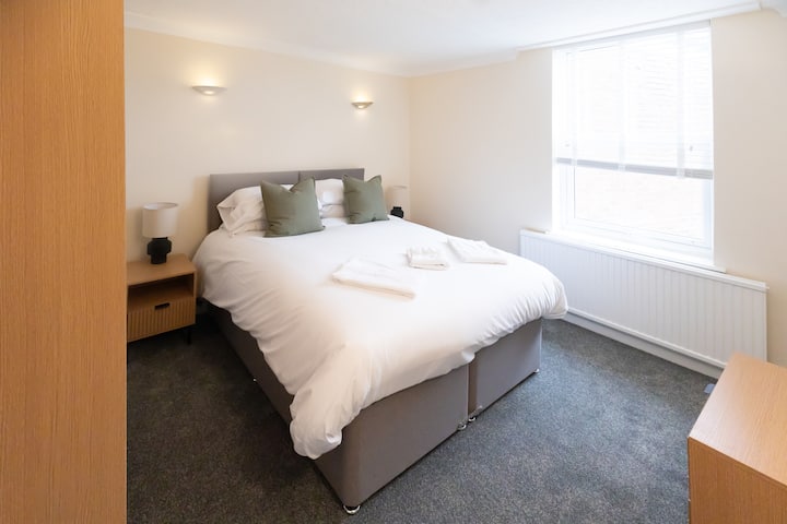 Boughton House By Guestz - Chester