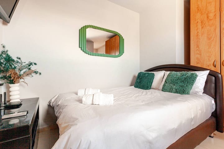 Dizengoff 1bd | Private Big Balcony | Beachfront - 