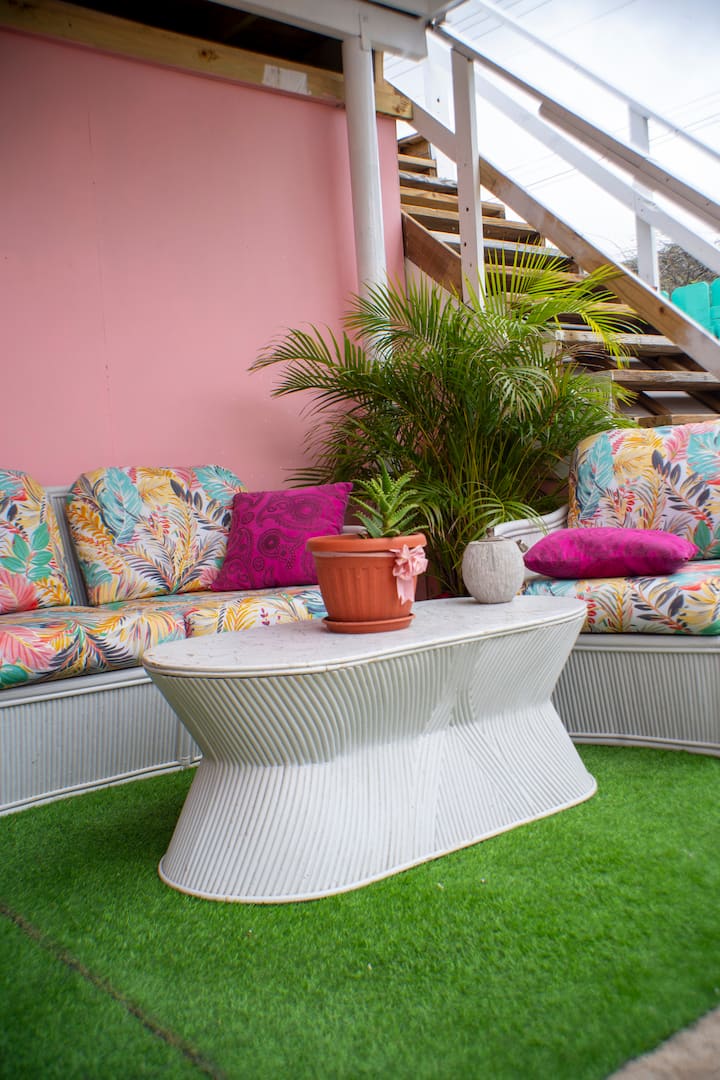 Lus | Sleeps 2 • Downtown • Ac • Wi-fi • Deck - Curaçao