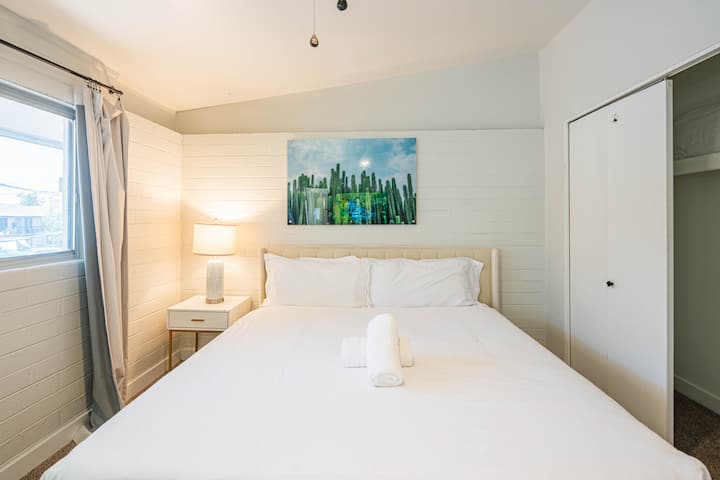 2kingbd | 2bath | Gym | Pool | Free Parking - Tempe, AZ