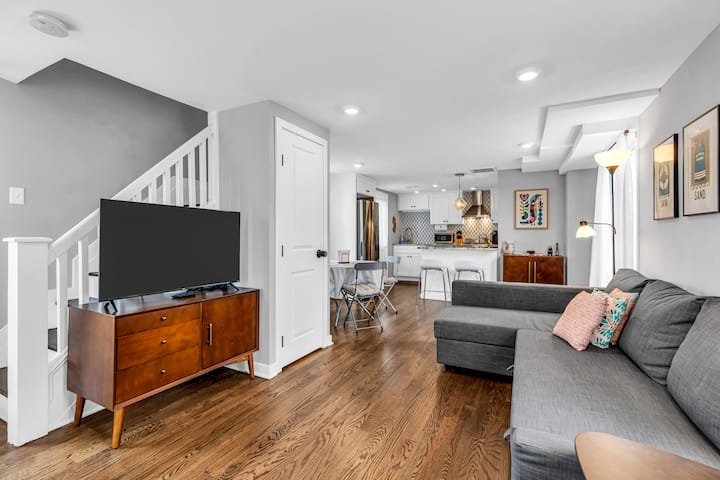Seaside 2br | 1.5ba, Walk To Beach & Badges - Seaside Park, NJ