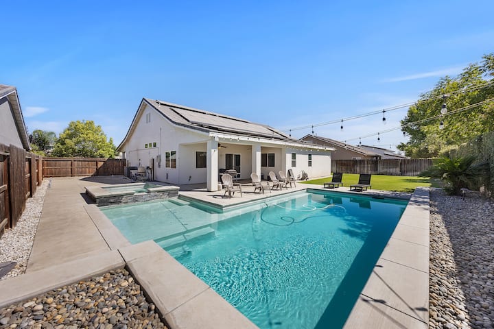 Lavilla•large Group Escape•relaxing Pool•16+guests - Bakersfield, CA