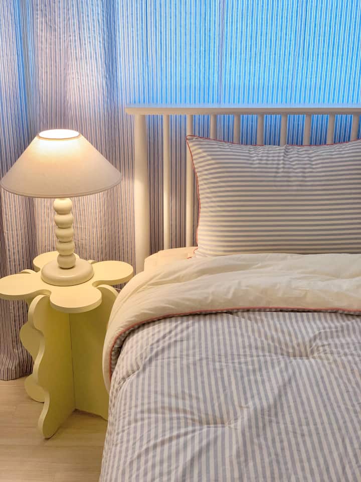 조용히 쉬고 싶은 커플·소규모 가족을 위한 디자인 스테이 | 슈퍼호스트 - Suwon-si