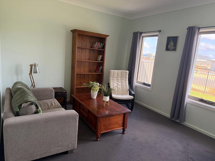Between River And Golf Course - Murray Bridge