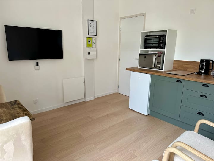 Appartement En Rez De Chaussée Avec Extérieur - Abbeville