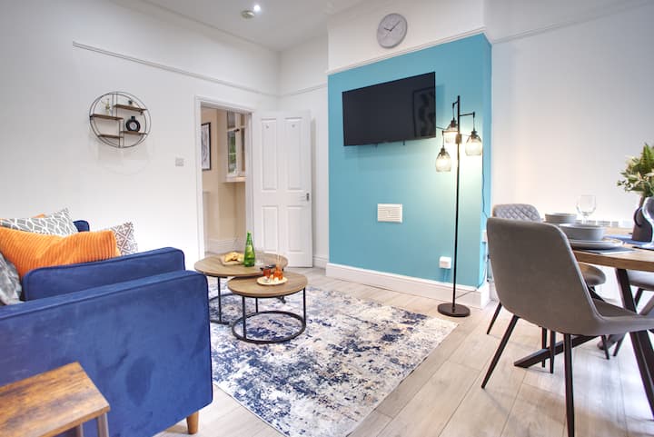 Morecambe Bay View – Cosy 1br Coastal Stay - Morecambe