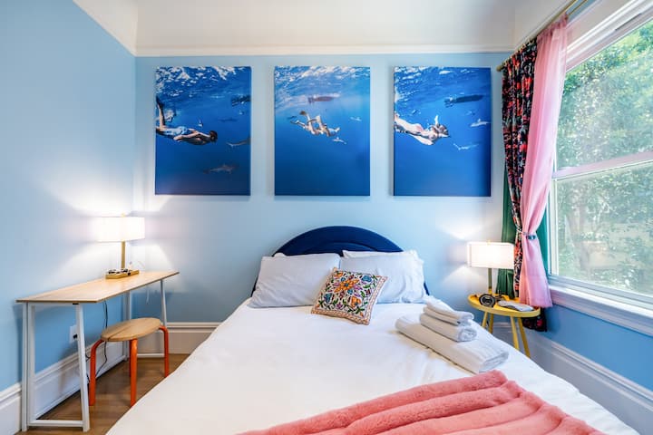 Blue Room ·&nbsp;Victorian Home · Mission/noe/castro - San Francisco, CA