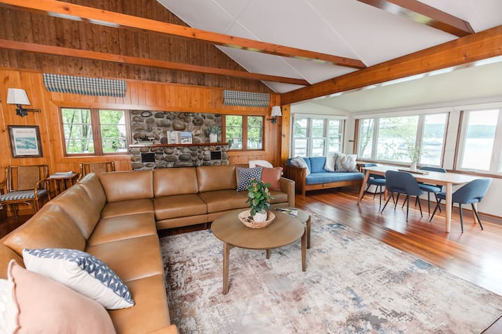 Glenview Hideaway - Located On Little Glen Lake - Empire Beach, MI