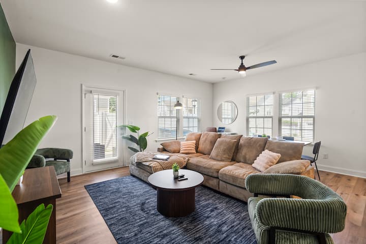 Luxe King 3br Townhouse—mins To Uptown Charlotte! - Lake Wylie, SC