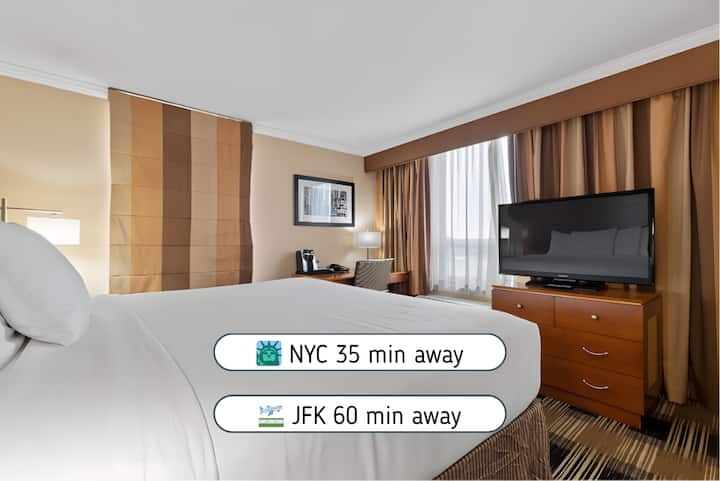 Modern Executive Suite Near Nyc - Staten Island, NY