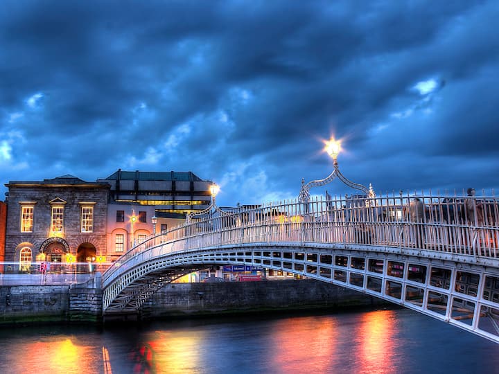 Central Dublin 2 Bedroom Apartment Sleeps 6 - Dublin, Ireland