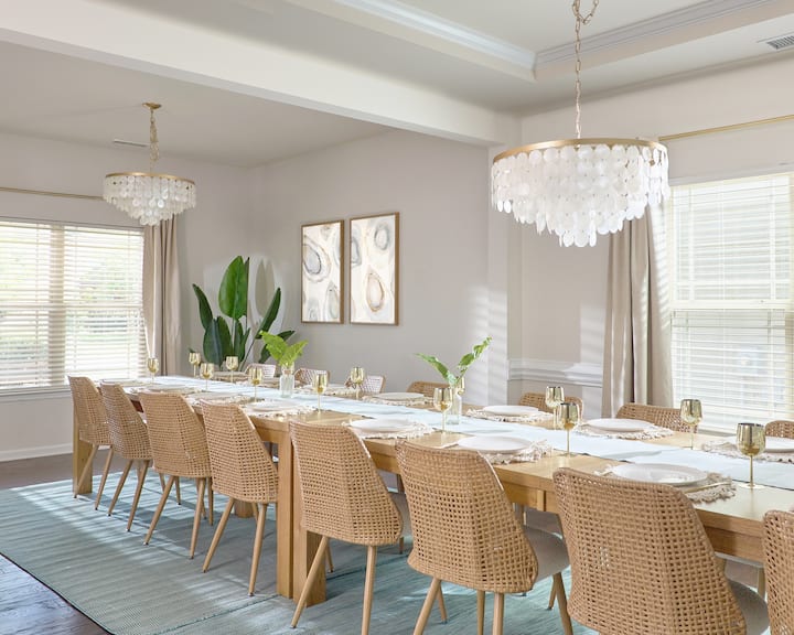 Sleeps 16 · 5br · Weddings · Crews · Near Uptown - Charlotte, NC