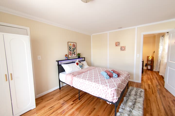 Modern & Bright Room 2-1 - Jersey City, NJ