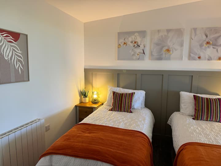Wyvis Luxury Lodge & Hot Tub - Beauly