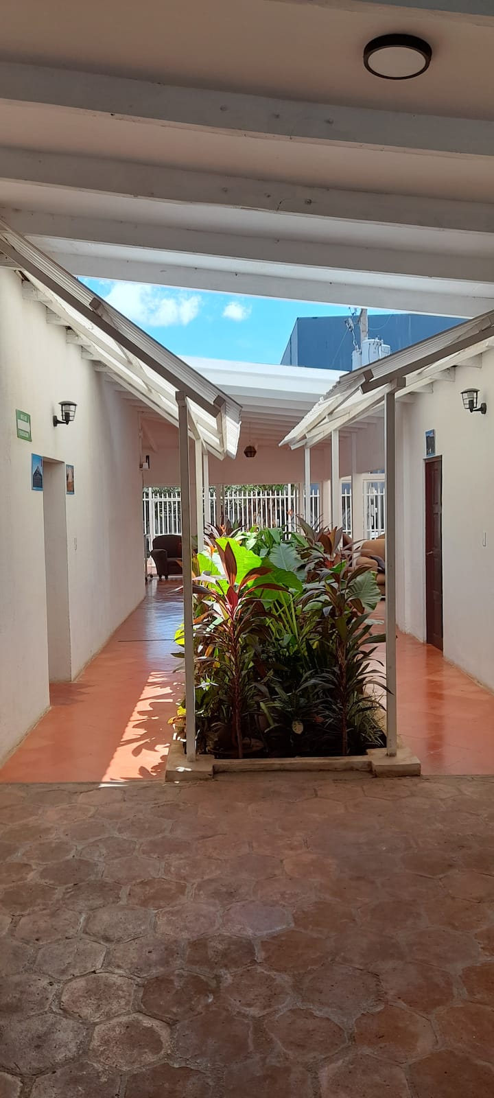 Entire Centrally Located Guesthouse - Managua