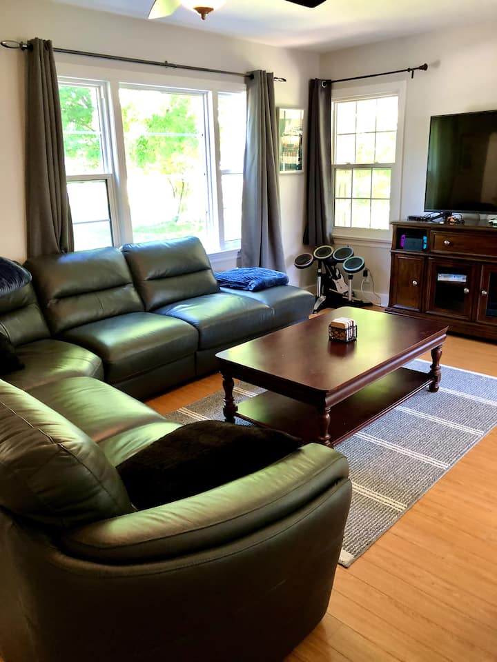 Port Elgin Home Away From Home - 포트 엘긴