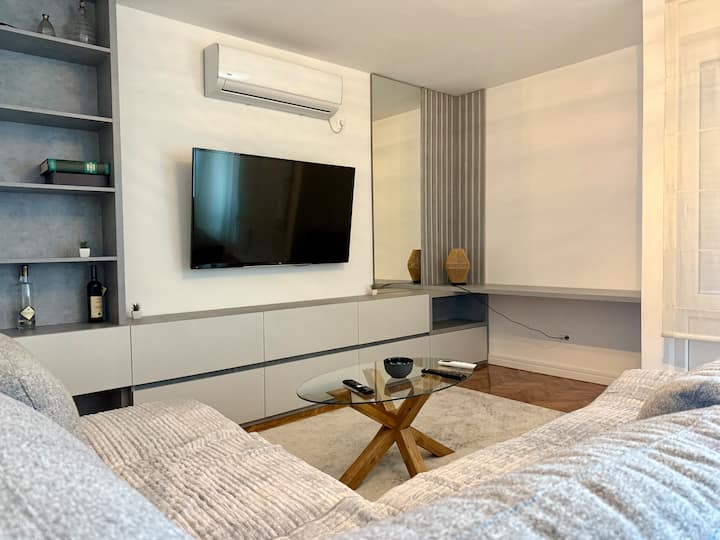 Heart Of Budva|short Walk To Old Town & Beach|3br - Budva