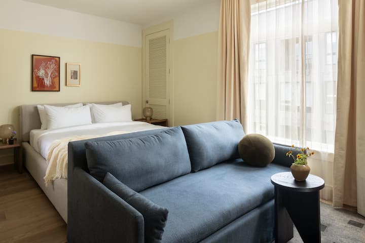 Mint House Nashville By Kasa | Accessible Studio - Nashville, TN