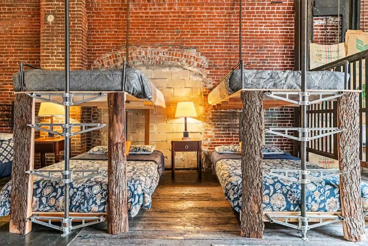 Raw & Refined; Warehouse Style! - St. Louis, MO