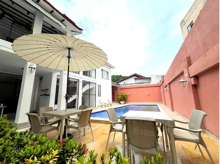 Espectacular Casa Central Con Piscina Privada, Bbq - Girardot