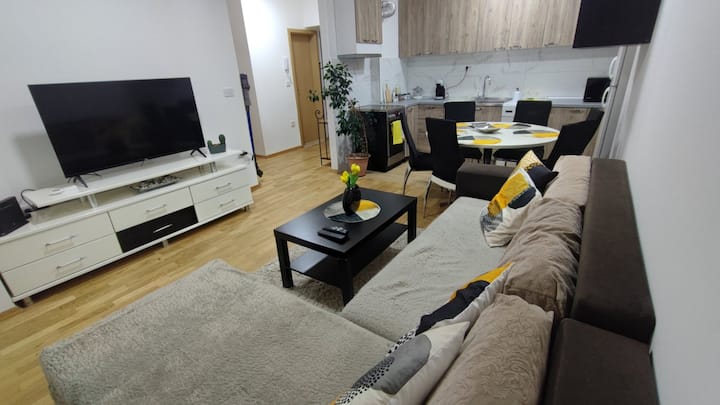 Sdn Apartment With 2 Bedrooms In Central Skopje - Skopje