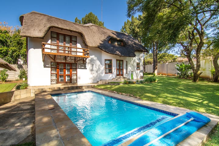 Rosewood Manor|elegant Villa (Backup Water&power) - Chartwell