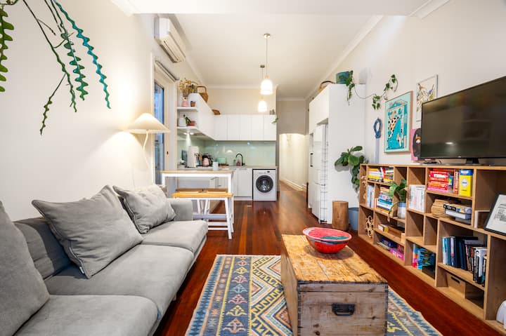 Two-bedroom Victorian Cottage In Kensington - Brooklyn