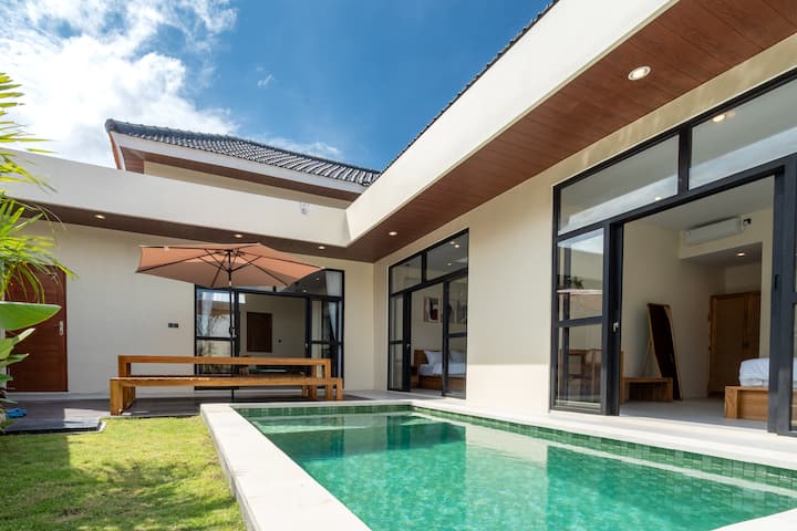 Cosy 3 Bedroom Villa Between Canggu And Pererenan - Bali