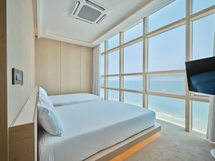 [Uh Suite]#최상층#4인실#오션뷰#해운대도보1분 - Busan