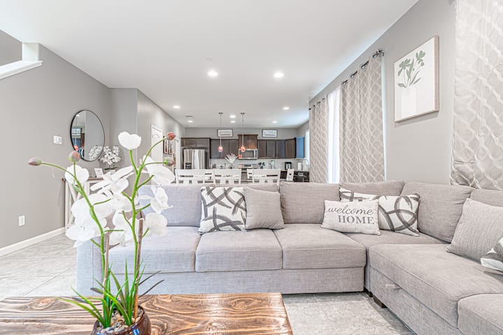 Clovis Gem – 4br, 3.5 Bath - Clovis, CA