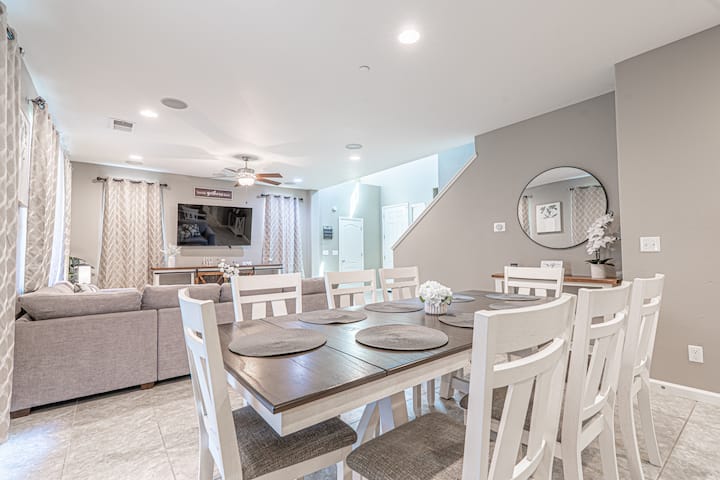 Clovis Gem – 4br, 3.5 Bath - Clovis, CA