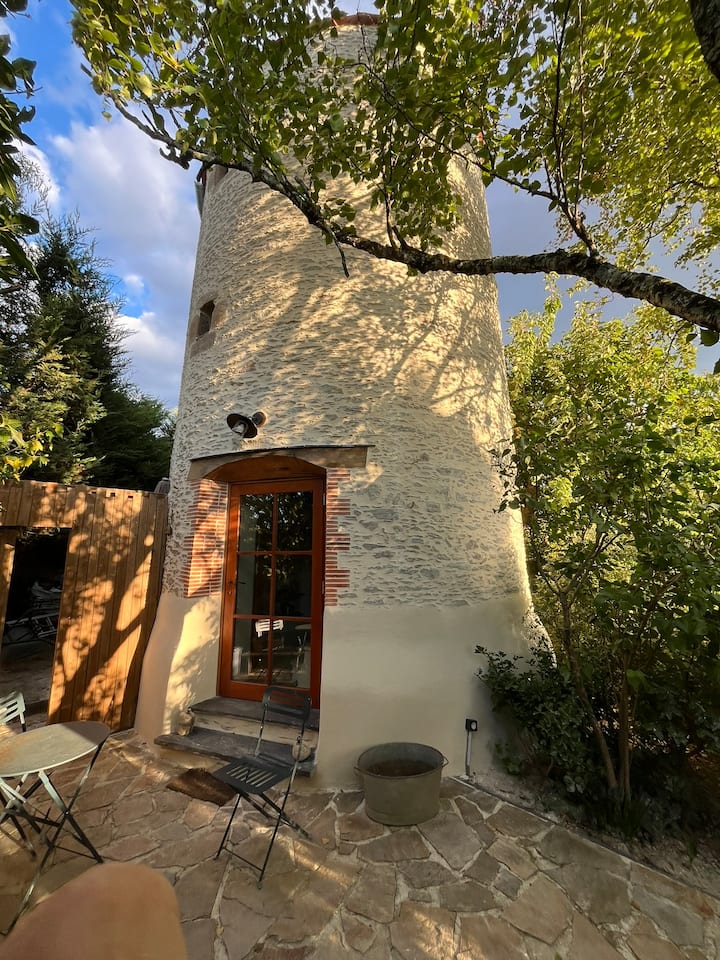 Moulin à Vent De 400 Ans Réhabilité - Nantes