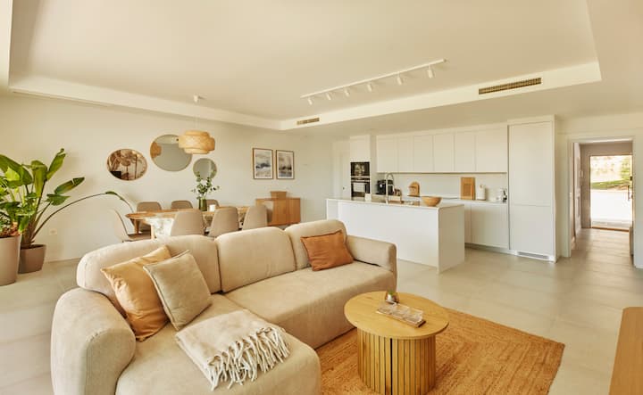 Floral Oasis By Chaparral Beach - Costa del Sol