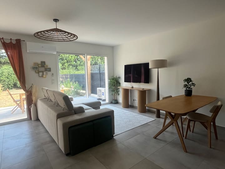 Maison Avec Jardin - 2 Chambres - Provence-Alpes-Côte d'Azur