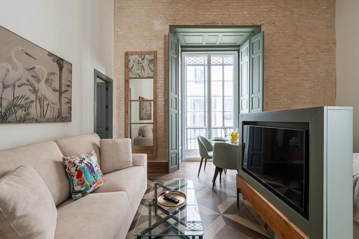 Elegance And Luxury In The Centre Of Sevilla - Seville