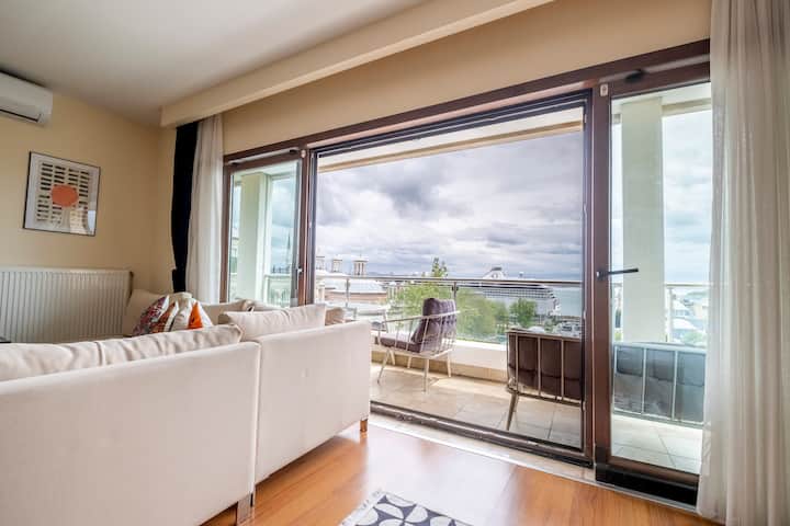 Bosphorus View - 3 Bedrooms - Central Location - Beykoz