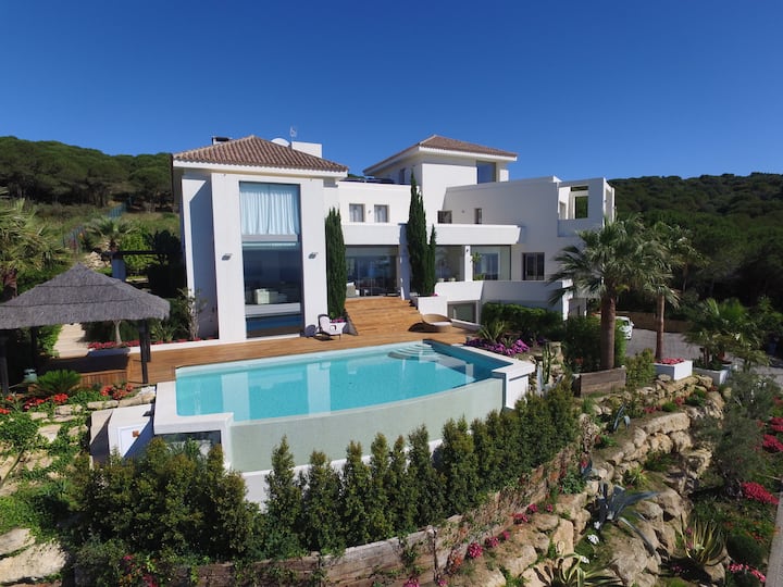 Amazing Villa In Sotogrande, Sea And Golf View - Manilva