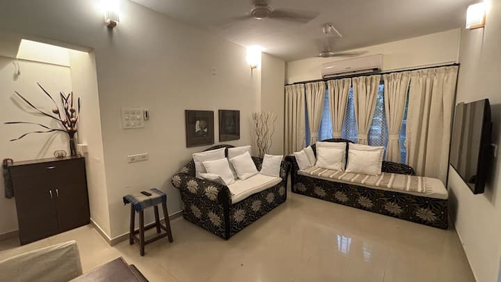 Modern Apartment In Juhu - 5 Mins Frm Silver Beach - Mumbai