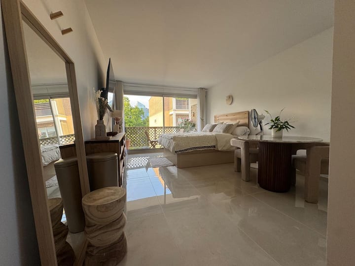 Studio Haut De Gamme Avec Parking–la Défense Aréna - Nanterre