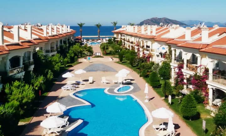 Denize Sıfır Sitede 2+1 Daire - Çalış Beach