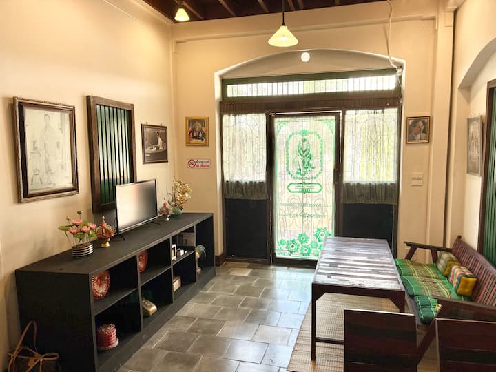 Dr. Donn's Duplex - Bangkok