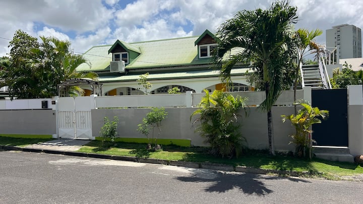 Villa Aloha - Grande Capacité Avec Jacuzzi - Guadeloupe