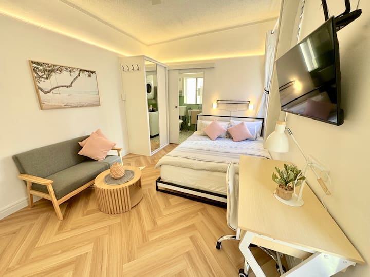 *Choice Location*: Ac-balcony-city-private-studio - Randwick