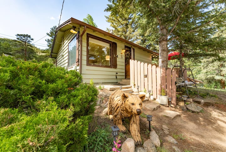Cozy Mountain Escape | Hot Tub & Bikes - Estes Park, CO