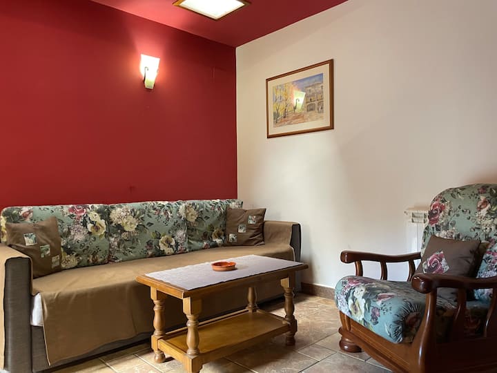 Apartament Amb Pati Al Centre De Prades. - Siurana
