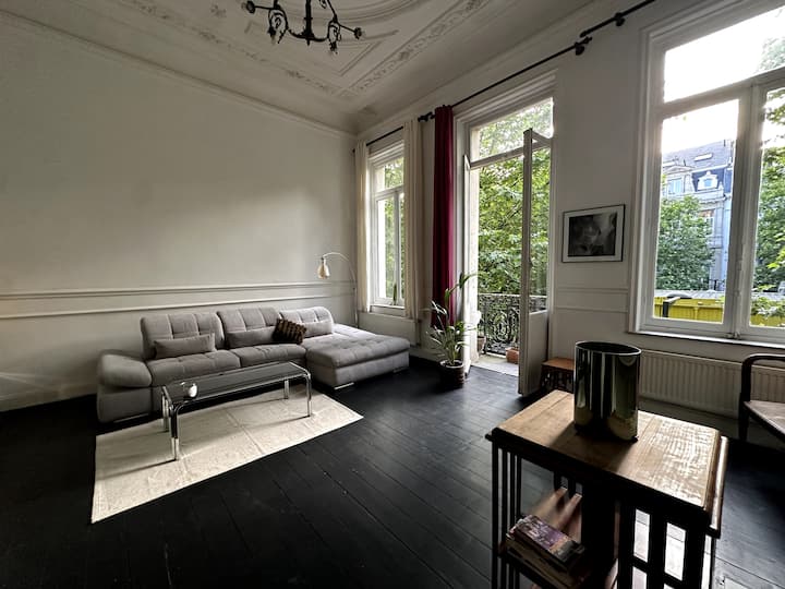 Cosy Vintage Flat Near Grand Place - Brussels