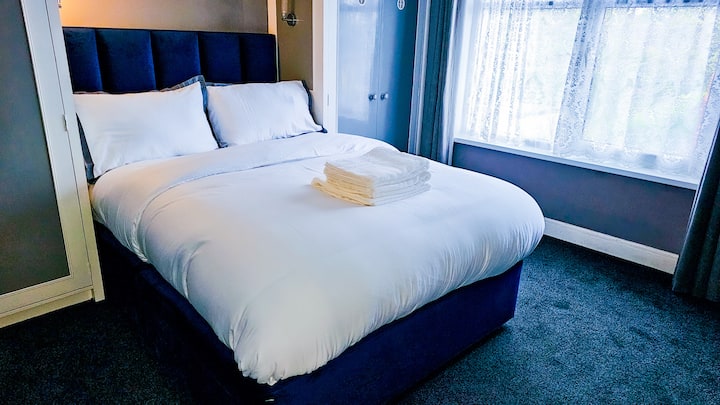 Bedroom 1 - Southampton