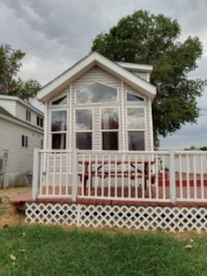 Waterfront Cottage - Brannan Island State Recreation Area, Rio Vista