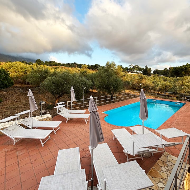 Villa Colletta - Casa Vacanze Con Piscina Privata - Altavilla Milicia